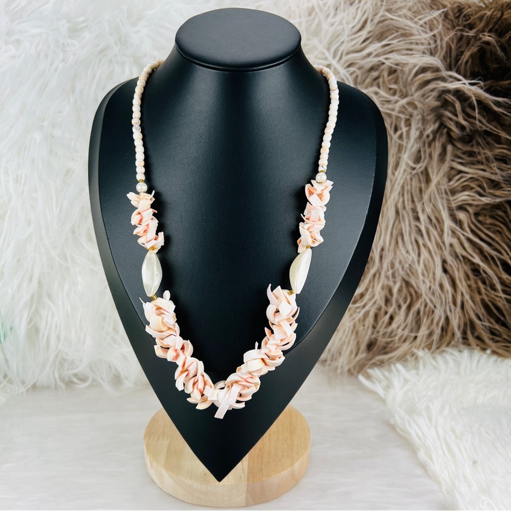 Super Sweet Island Style Beachy Light, Pink Shell Cos… - Gem
